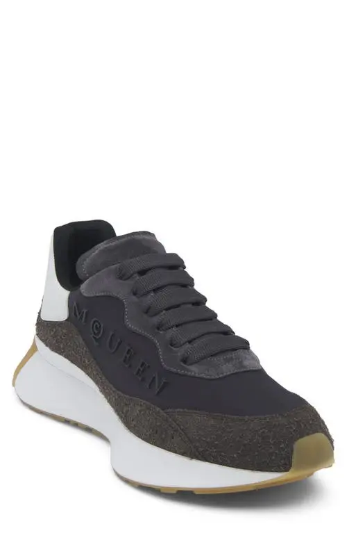 Alexander McQueen Sprint Runner Sneaker - Pearl