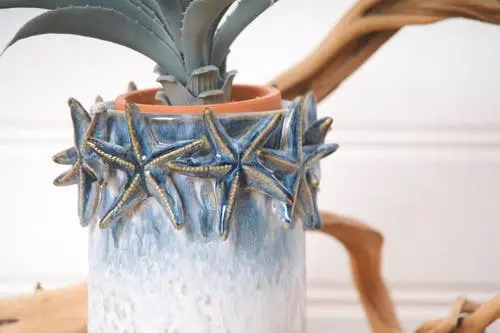 GALLERIE II Chinoiserie Sea Starfish Decorative Novelty Container