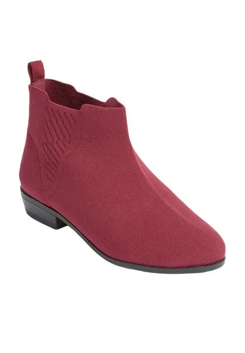 COMFORTVIEW The Aspyn Bootie - Burgundy