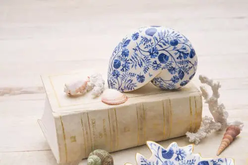 GALLERIE II Chinoiserie Nautilus Shell Decorative Figurine 7.16
