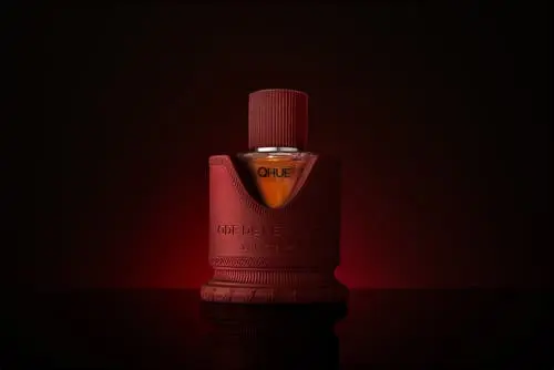 QHUE Ode De New York Extrait De Parfum