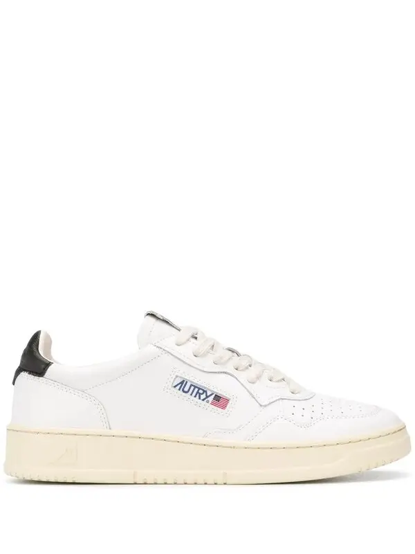 AUTRY Medalist Low Leather Sneakers - White