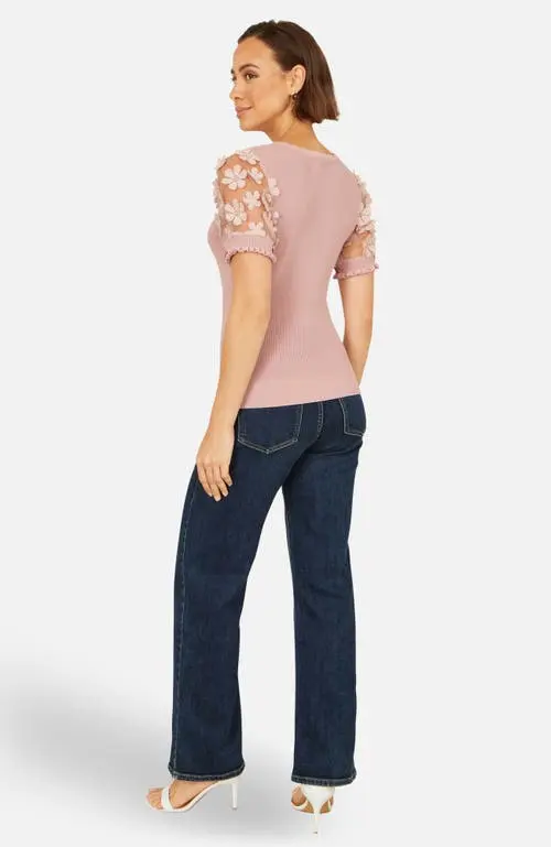 YUMI Floral Applique Knitted Top