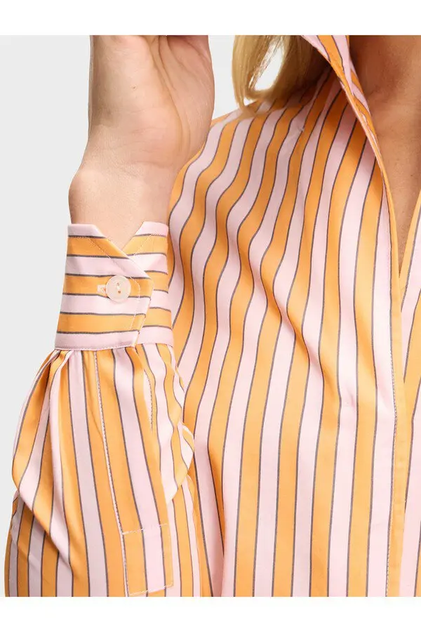 SARAH ALEXANDRA Signature Shirt