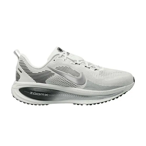 Nike Vomero 18 Sneakers - White