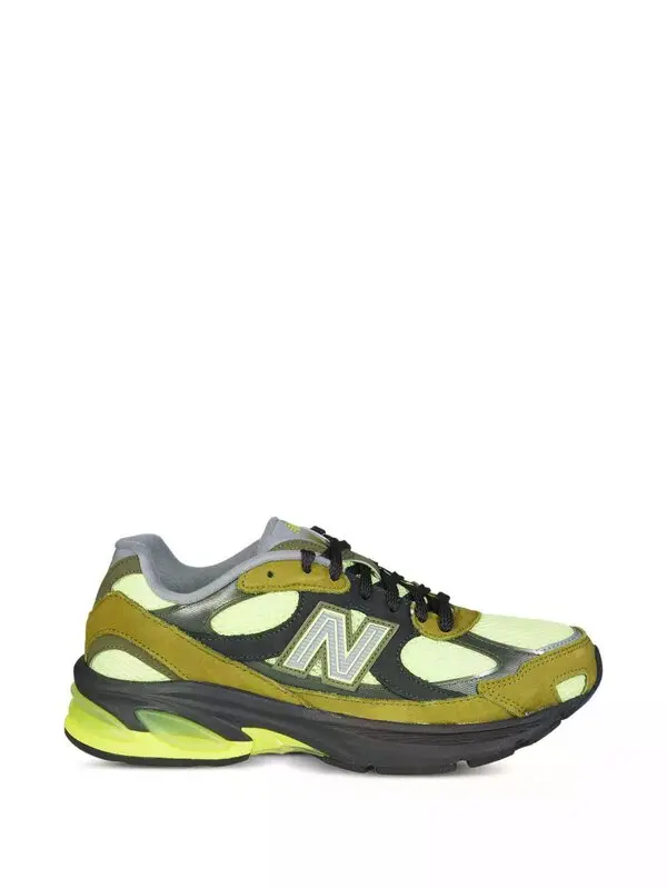 NEW BALANCE 2010 Paneled Sneakers - Brown