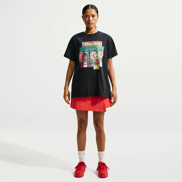 Nike Oversized Graphic T-shirt - Black