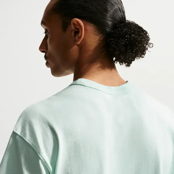 Nike Sportswear Premium Essentials T-shirt - Green