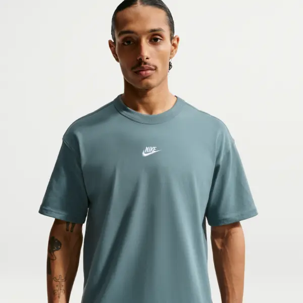 Nike Sportswear Premium Essentials T-shirt - Grey