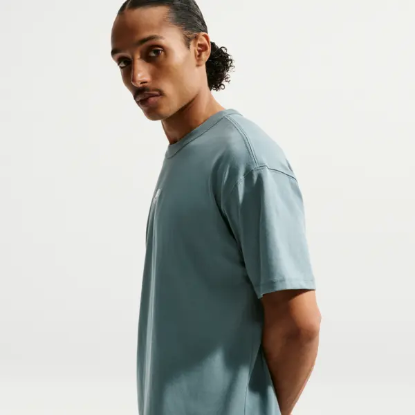 Nike Sportswear Premium Essentials T-shirt - Grey