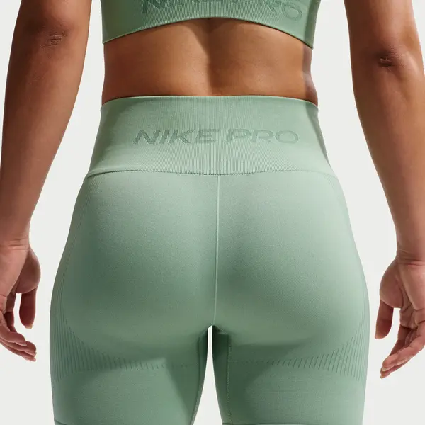 Nike 5" Biker Shorts