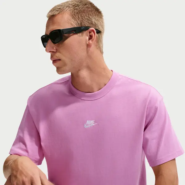Nike Sportswear Premium Essentials T-shirt - Purple