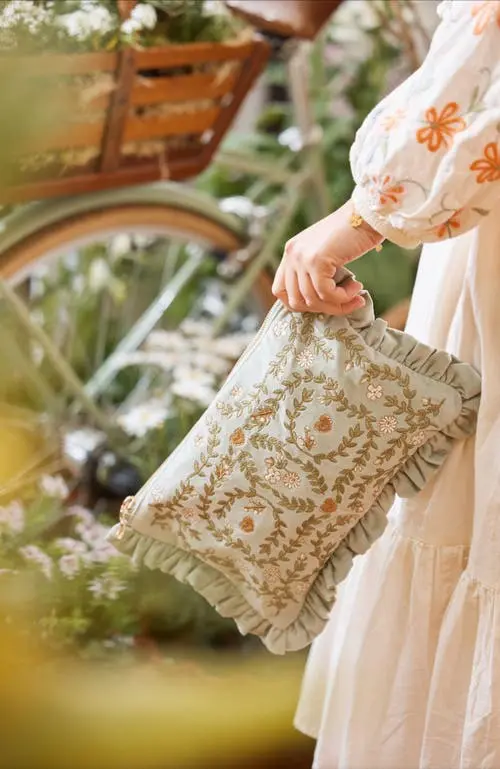 ELIZABETH SCARLETT Mediterranean Garden Velvet Everyday Pouch - Sage