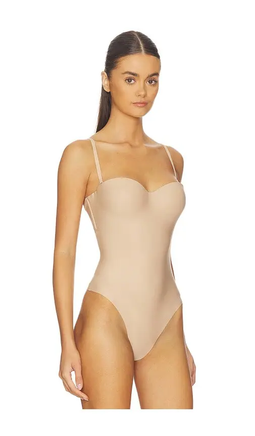 SKIMS Molded Underwire Bodysuit - Clay