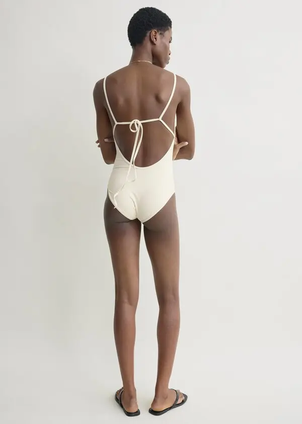 TOTEME Sleek Swimsuit With Scoop Neckline - Ecru