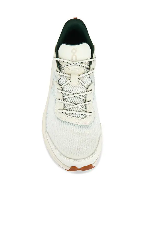 On Cloudzone Moon Sneakers - White