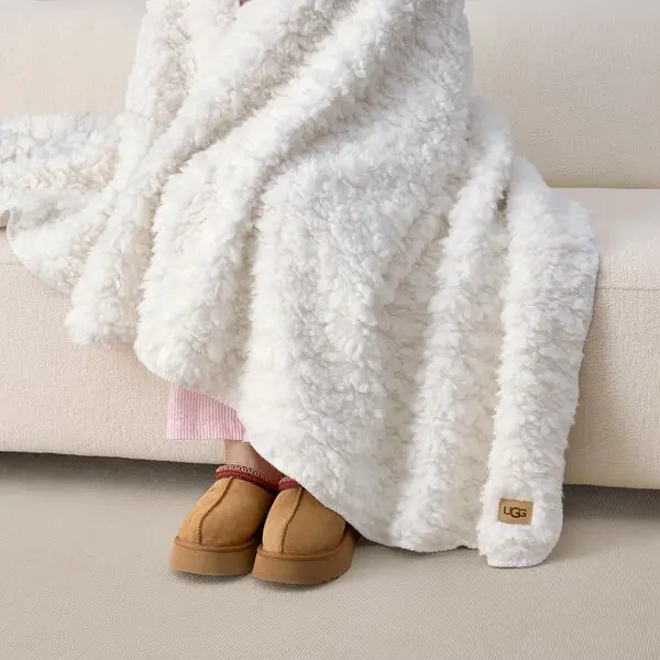 UGG Shira Textured Sherpa Throw Blanket - Snow