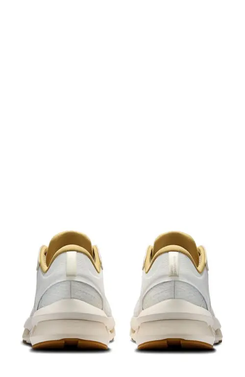 On Cloud Zm Athletic Sneakers - Ivory/putty