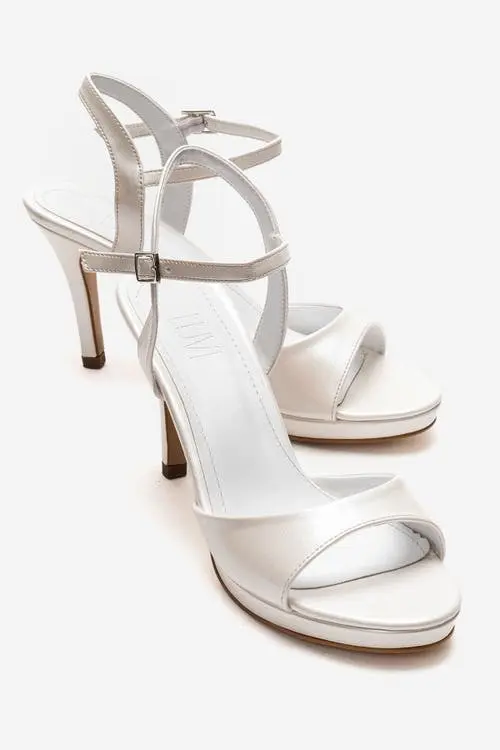 PROLOGUE SHOES Poise Stiletto Sandal - Ivory