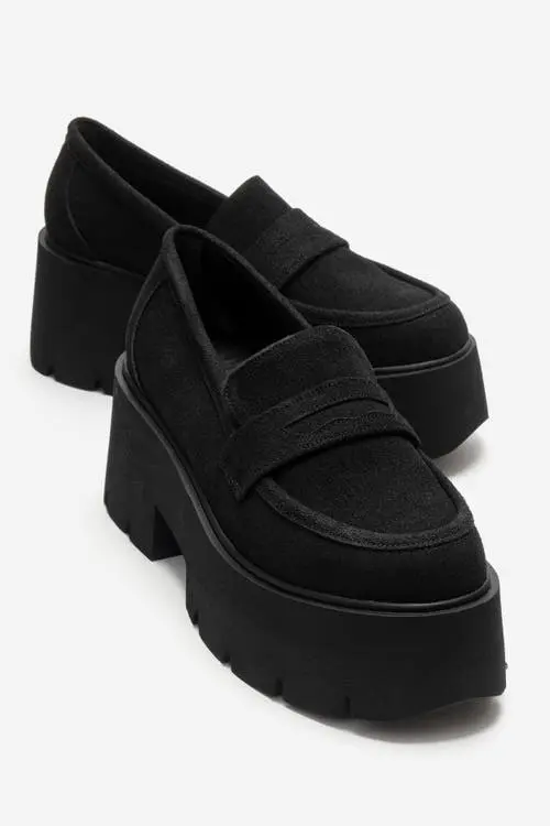 PROLOGUE SHOES Santia Chunky Platform Loafer - Black Suede