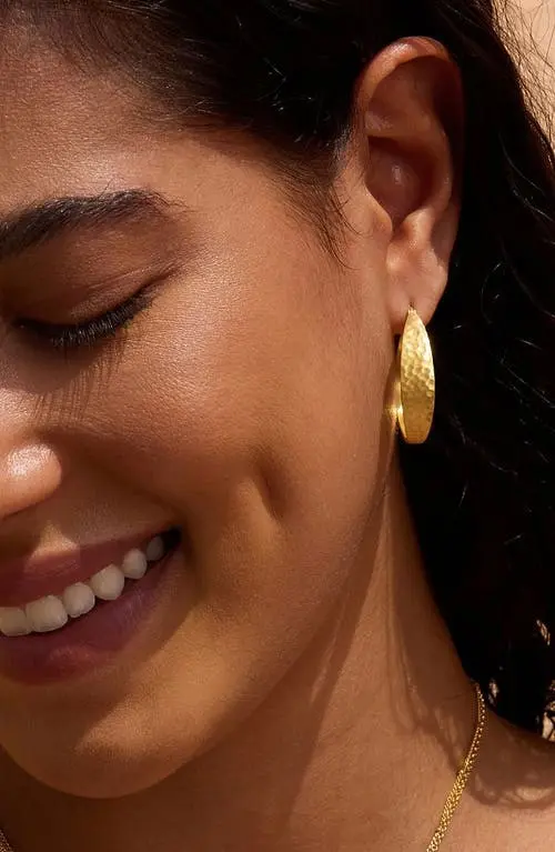 SATYA JEWELRY Shine Bright Hammered Hoop Earrings