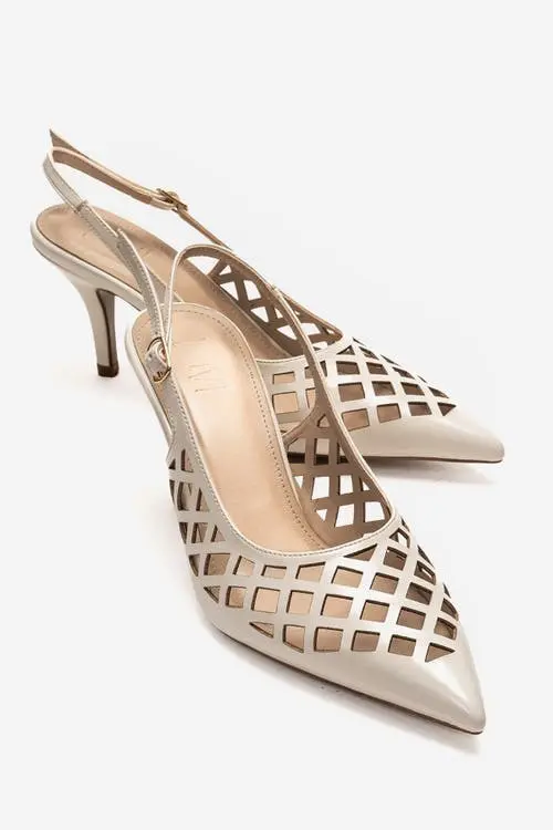 PROLOGUE SHOES Jever Stiletto Pump - Beige