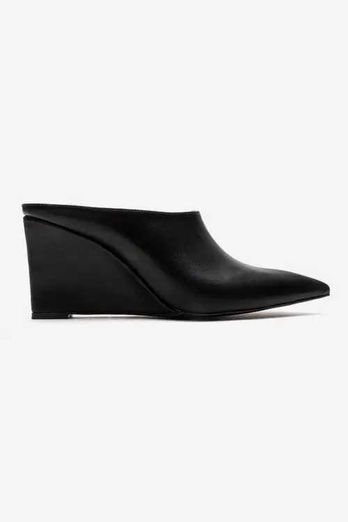 PROLOGUE SHOES Senso Wedge Mule - Black
