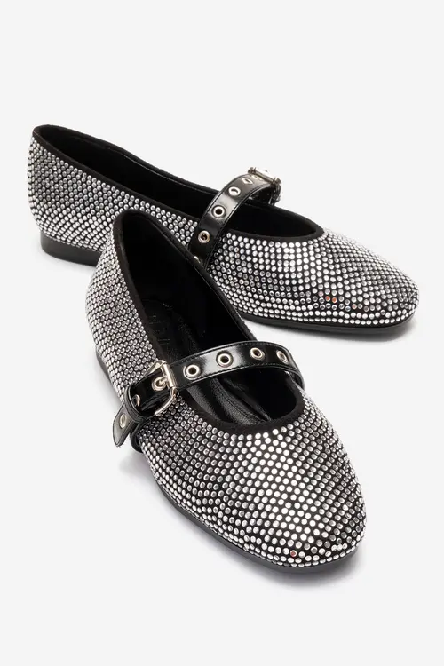 PROLOGUE SHOES Clive Embellished Ballet Flat - Black