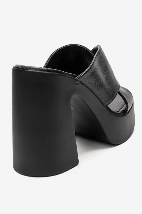 FOREVER & ALWAYS SHOES Essenza Leather Platform Block Heel Sandal - Black