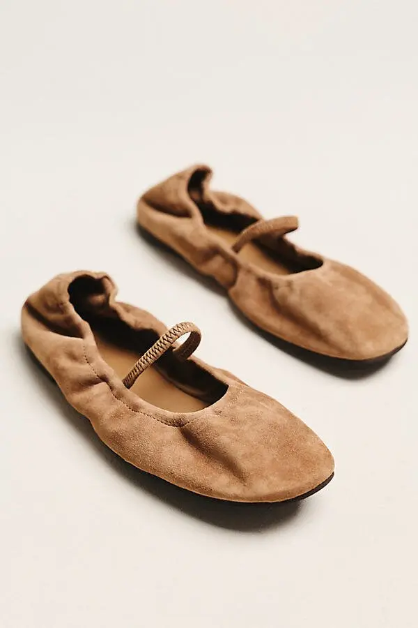 REFORMATION Ruched Ballet Flats - Farro