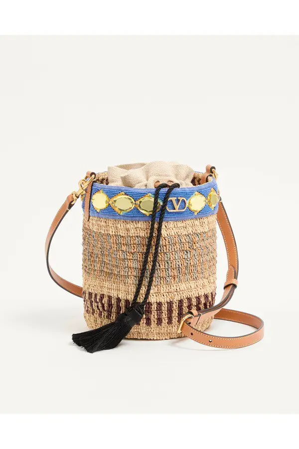 Valentino Garavani Small Embroidered Bucket Bag In Raffia - Red