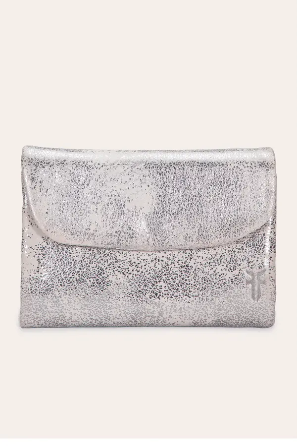 THE FRYE COMPANY Nora Knotted Small Wallet - Metallic