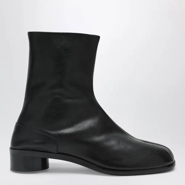 MAISON MARGIELA Leather Tabi Ankle Boots - Black