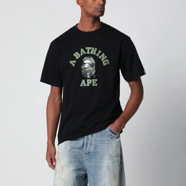 A BATHING APE T-shirt With Logo Print - Black