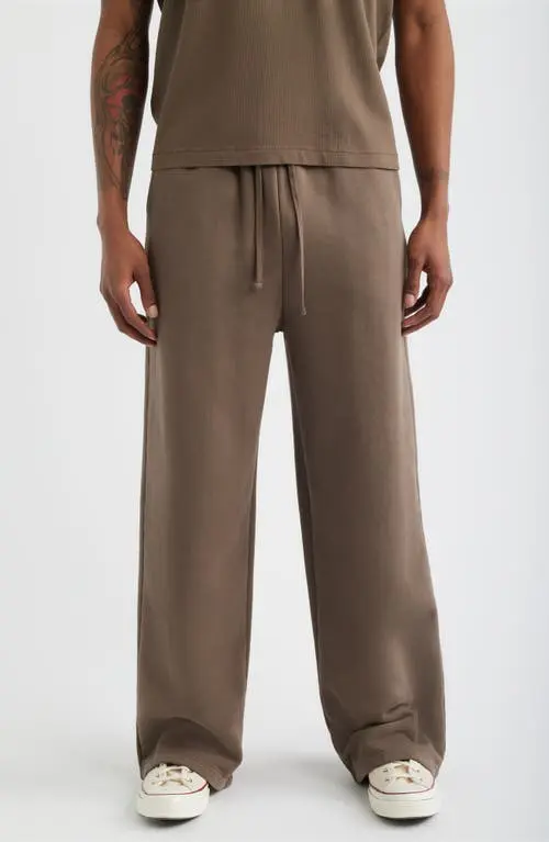 ELWOOD Core Straight Leg Sweatpants - Vintage Brown