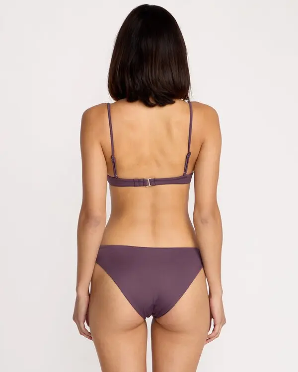 Volcom Simply Seamless V Neck Twist Bralette