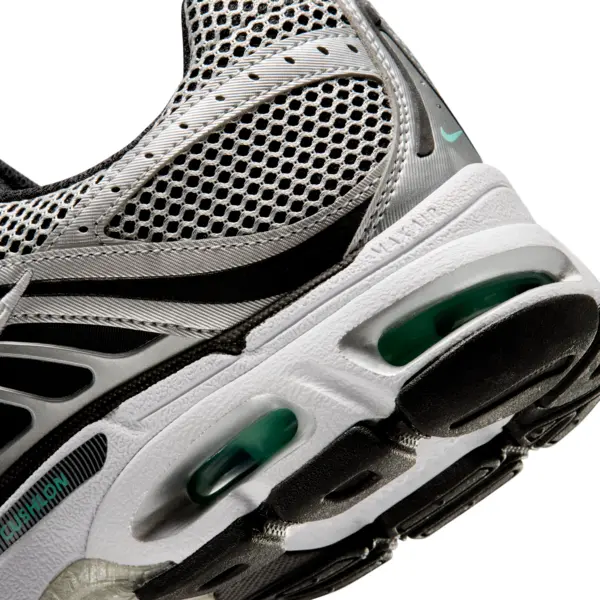Nike Air Max Moto 2k Sneakers - White