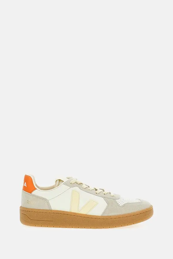 VEJA V-82 Low Top Sneakers