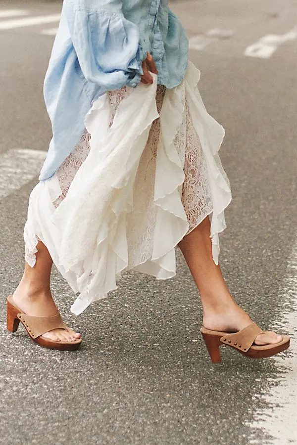 Free People Lennon Thong Clogs - Taupe Suede
