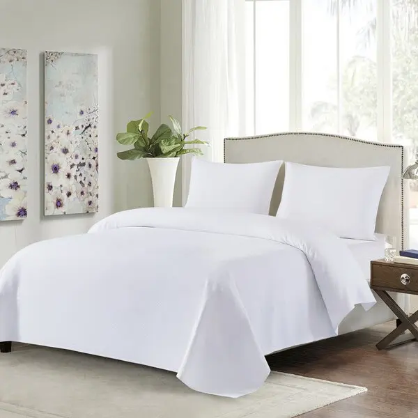 C&F HOME Diamond Matelassé Bedding Quilt Collection - Silver