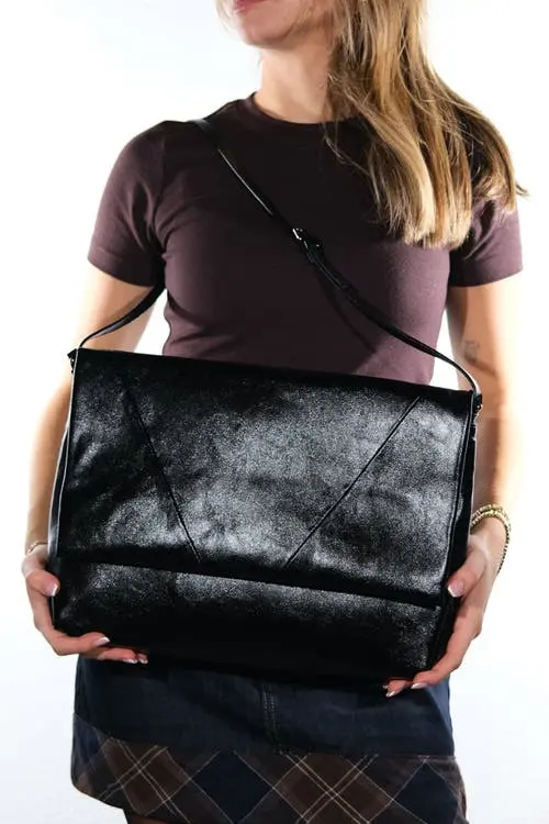 PROLOGUE SHOES Chelsea Shoulder Bag