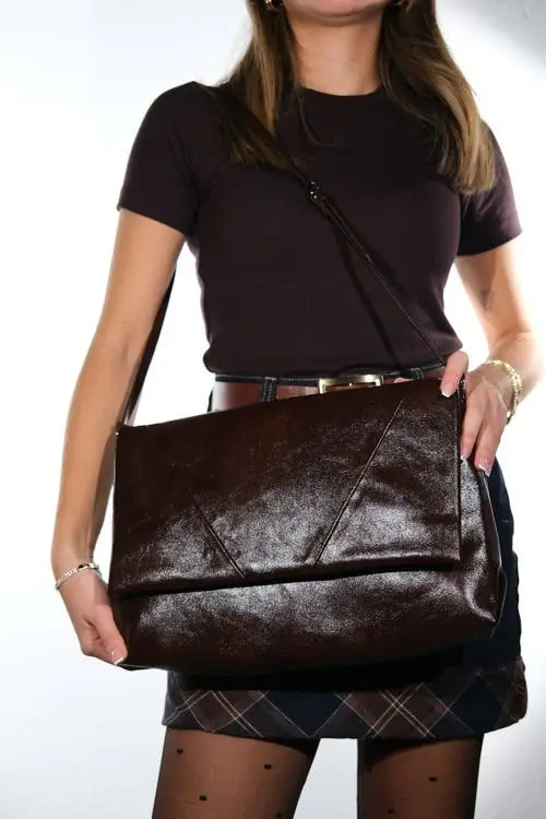 PROLOGUE SHOES Chelsea Shoulder Bag