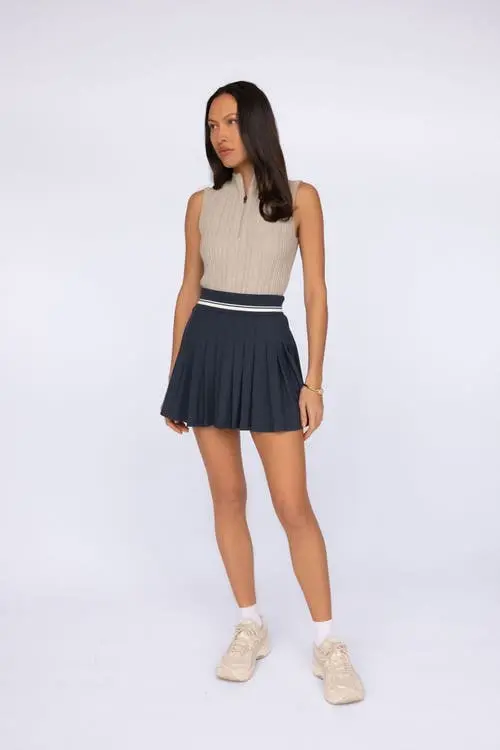 FORE-TÉ CLUB ATTIRE Elise Knit Tank With Mock Neck And Zip Detail - Oat