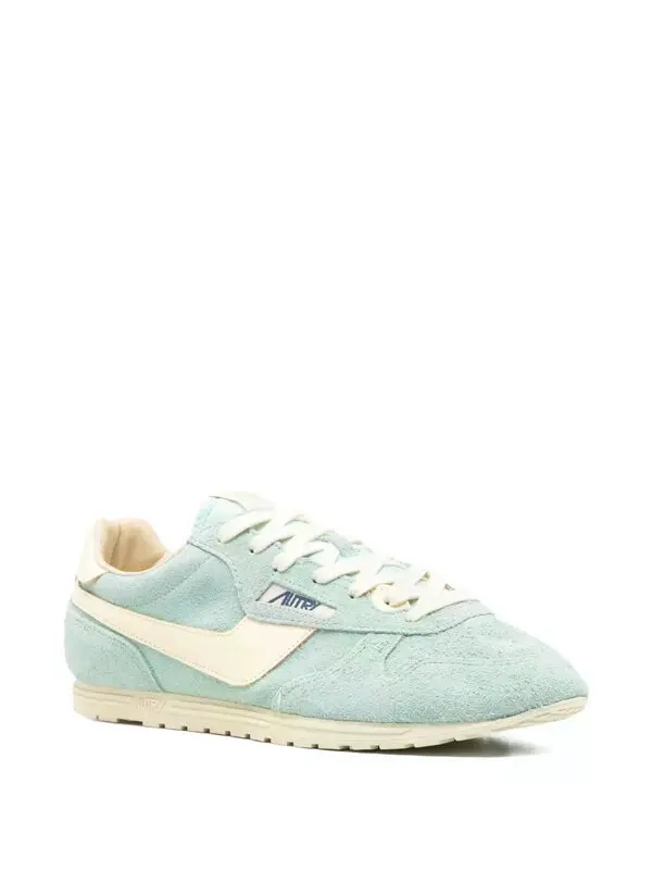 AUTRY Logo Patch Sneakers