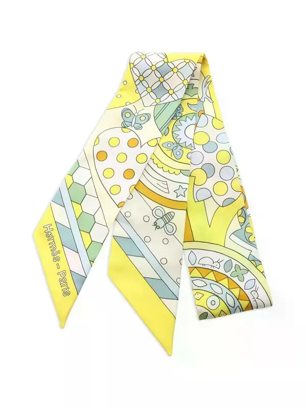 Hermès 2010s Les Murmures De La Foret Patterned Scarf - Yellow