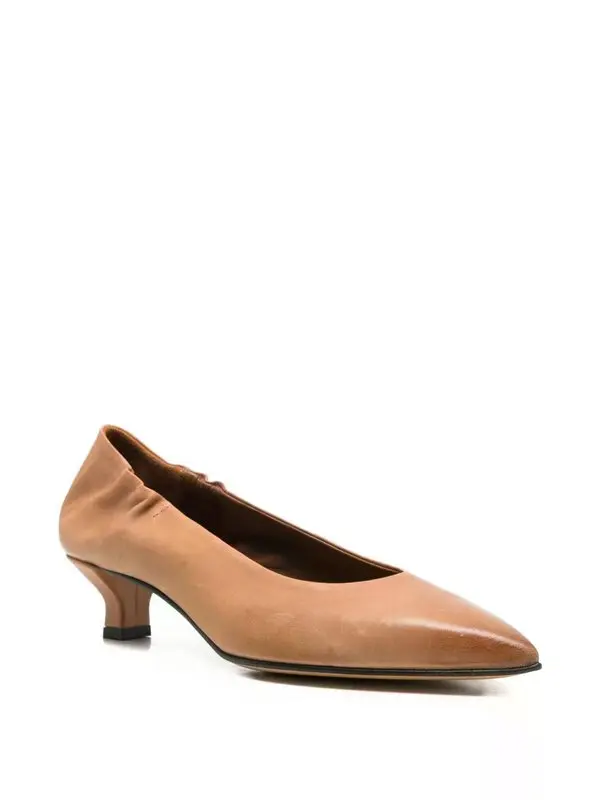 POMME D´OR Pointed-toe Leather Pumps