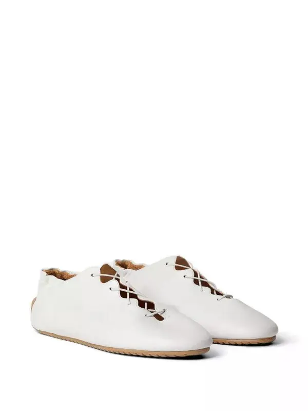 ODISSI Milly Scalloped Leather Sneakers - White