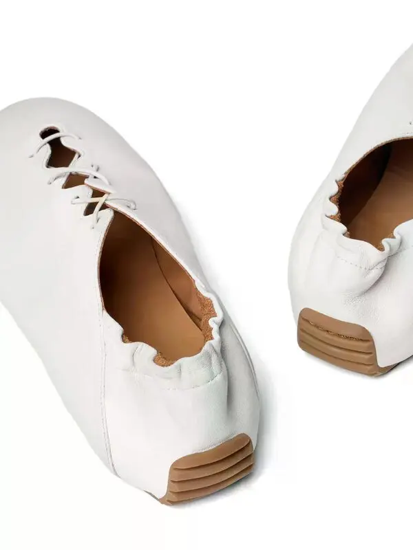 ODISSI Milly Scalloped Leather Sneakers - White