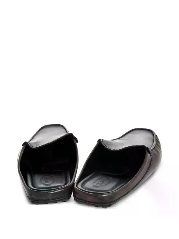 TOD'S Round-toe Leather Mules