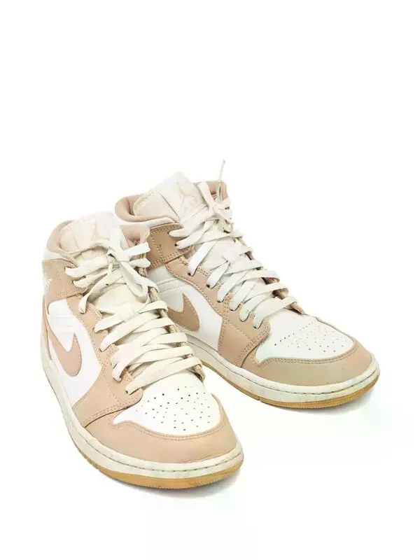 Nike Air Jordan Sneakers - Neutrals